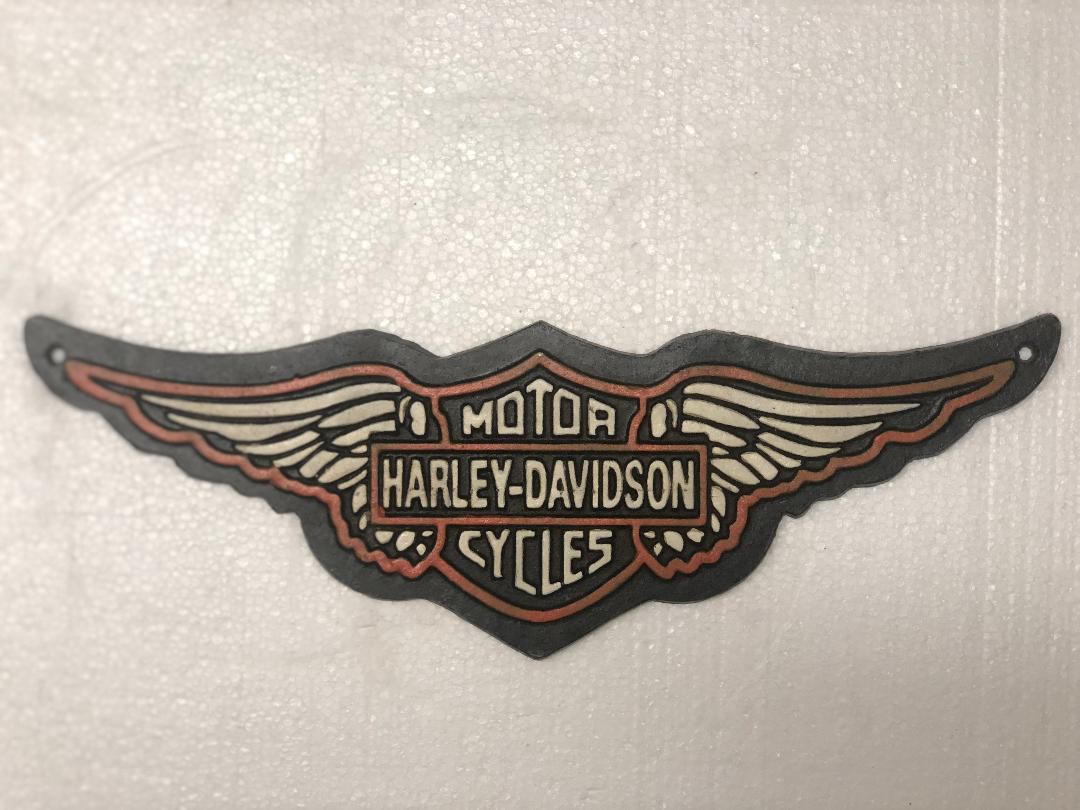 Harley Davidson cast iron sign – Jantiques LLC.